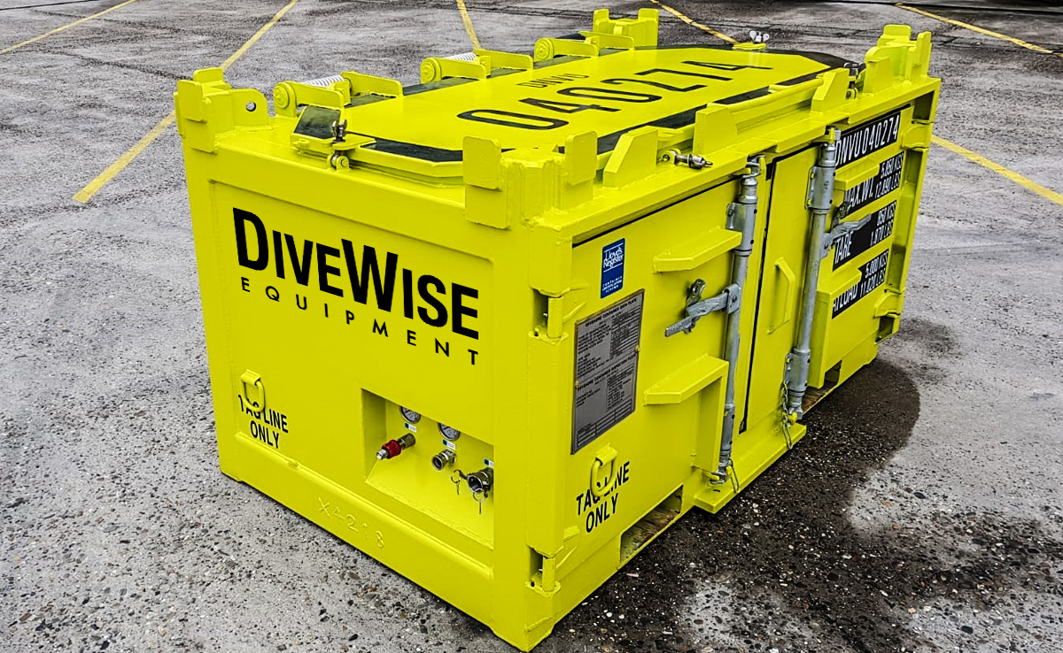 310 bar 82 LPM Hogedrukpomp in DNV container | Projetting